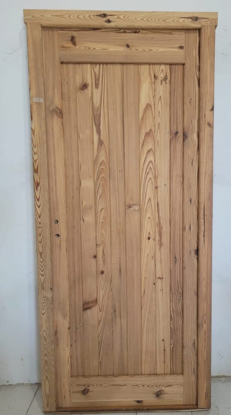 Puerta maciza Ciega en Pinotea. * Estilo & Puertas